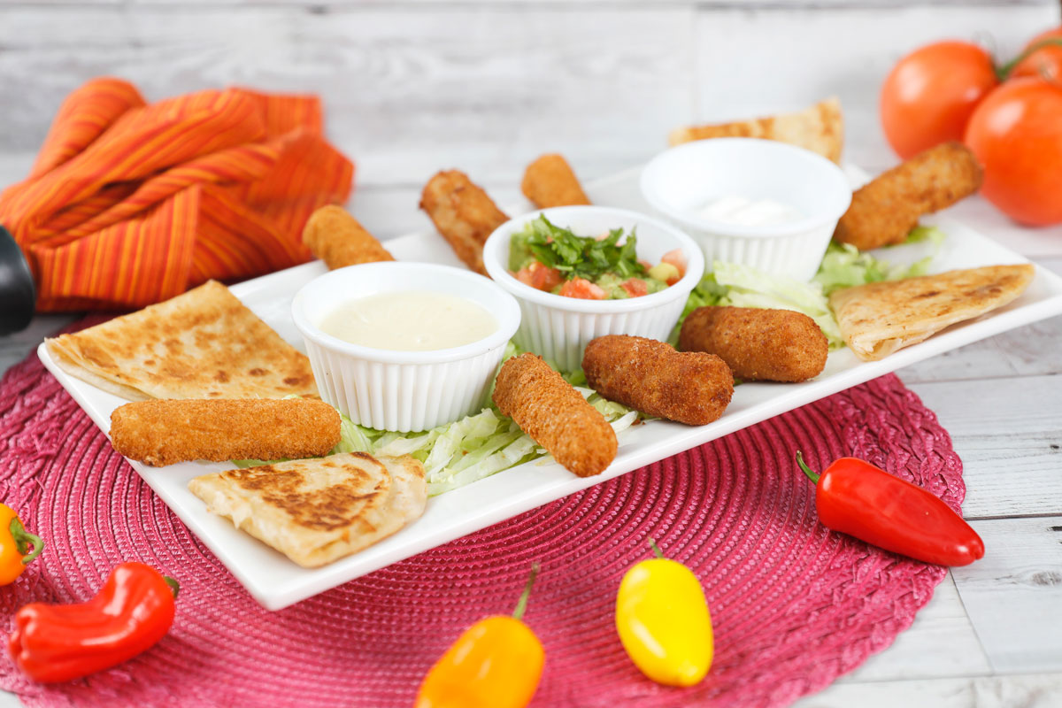 Gallery – Los Dos Gallos