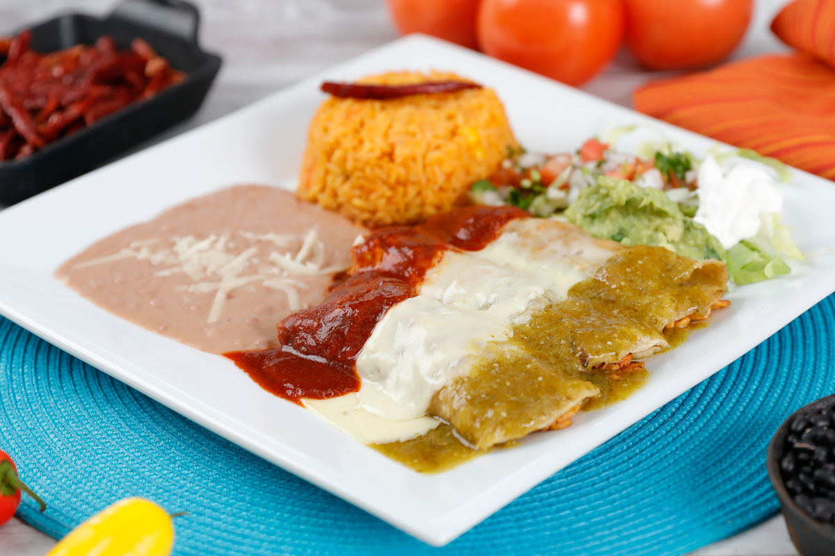 Gallery – Los Dos Gallos