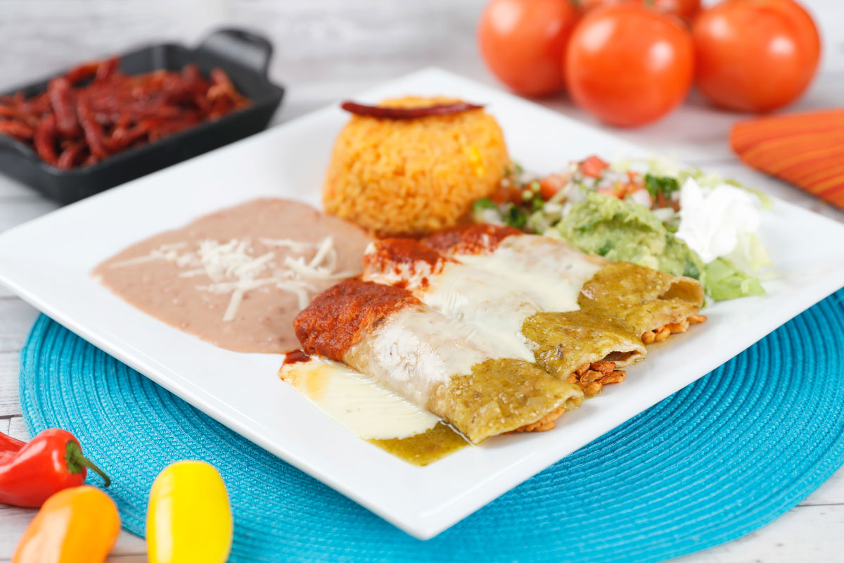 Gallery – Los Dos Gallos